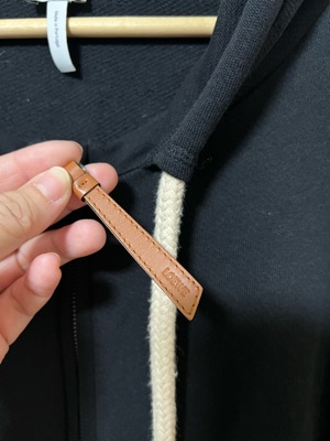 Loewe Rainbow Black Rip Zip Hoodie Shop Authentic at SASOM Loewe Rainbow Black Rip Zip Hoodie Shop Authentic at SASOM